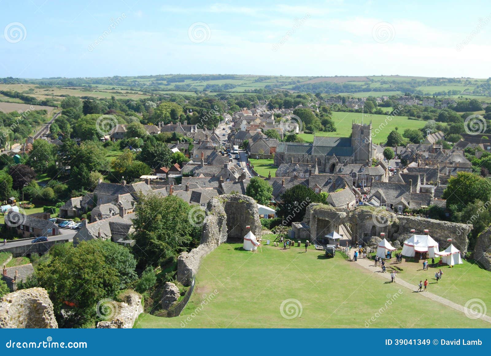 Corfe Castle village stock image. Image of castle, fort - 39041349