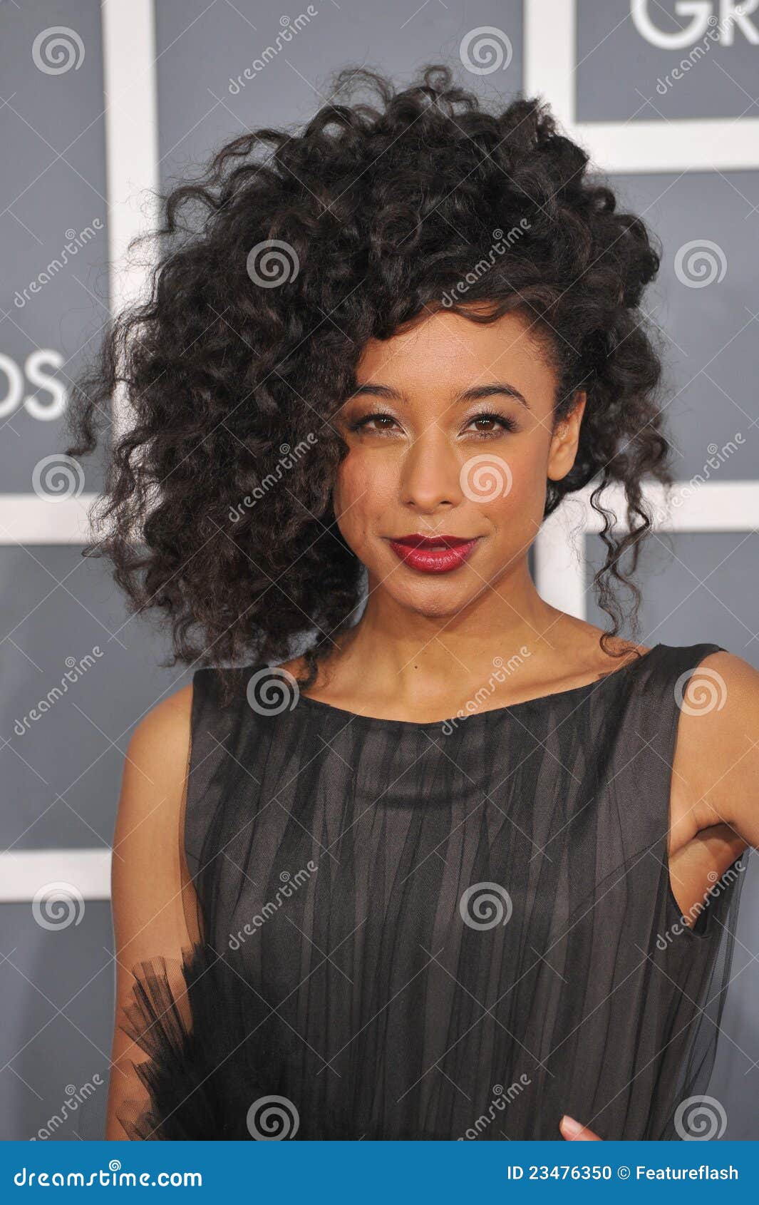 Corinne Bailey Rae Sings Into Mic As Band Jams On Stage At Wanderlust ...