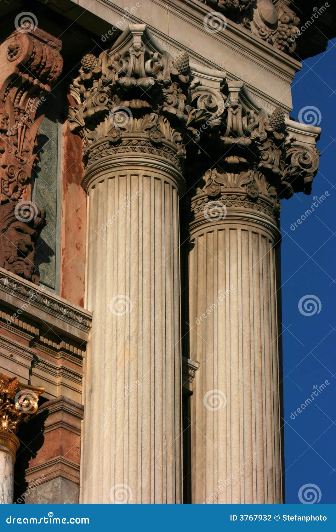 Corinthian capitol stock photo. Image of neoclassical - 3767932