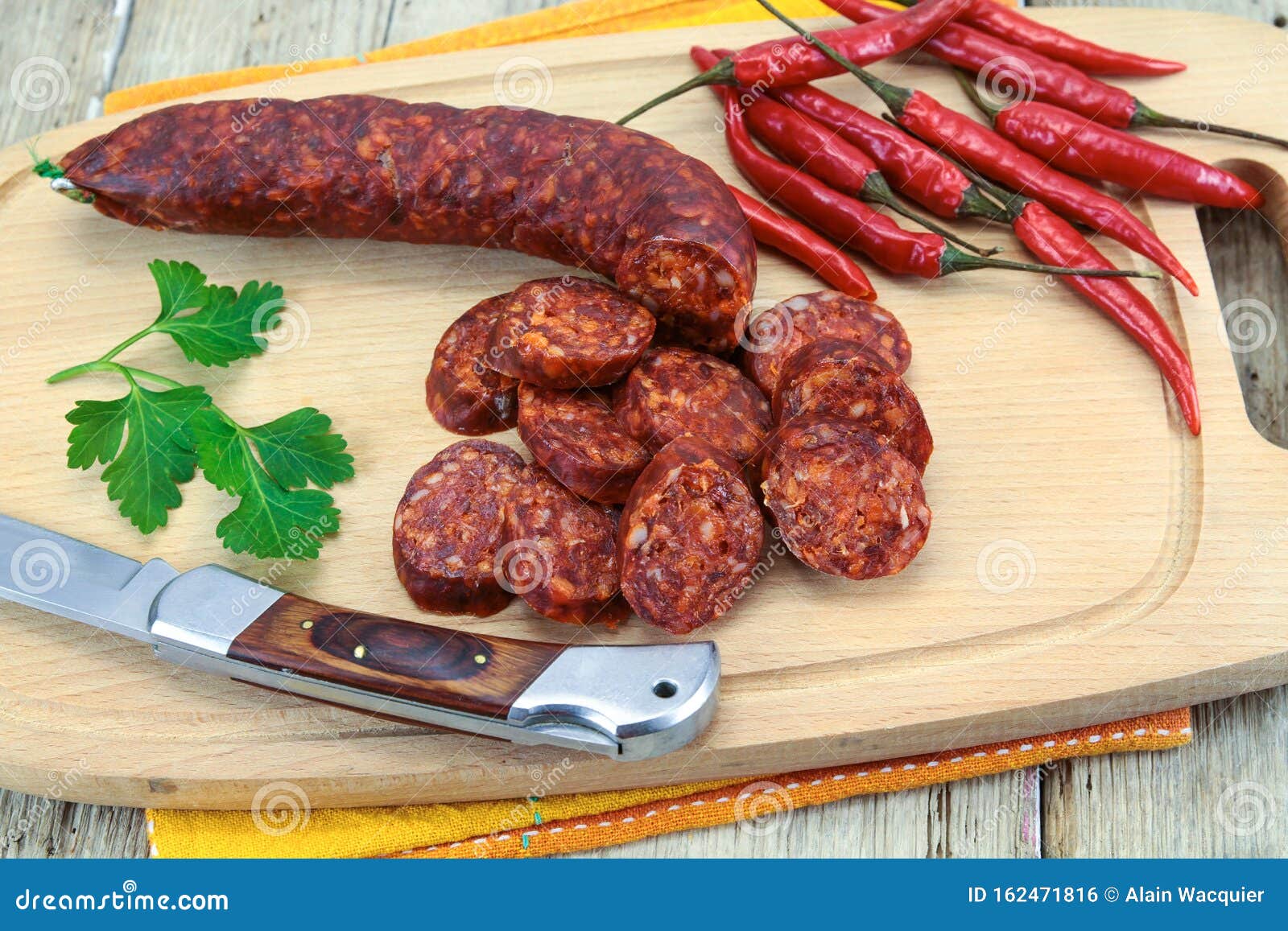 Corizo entero foto de archivo. Imagen de pimienta, cerdo - 162471816