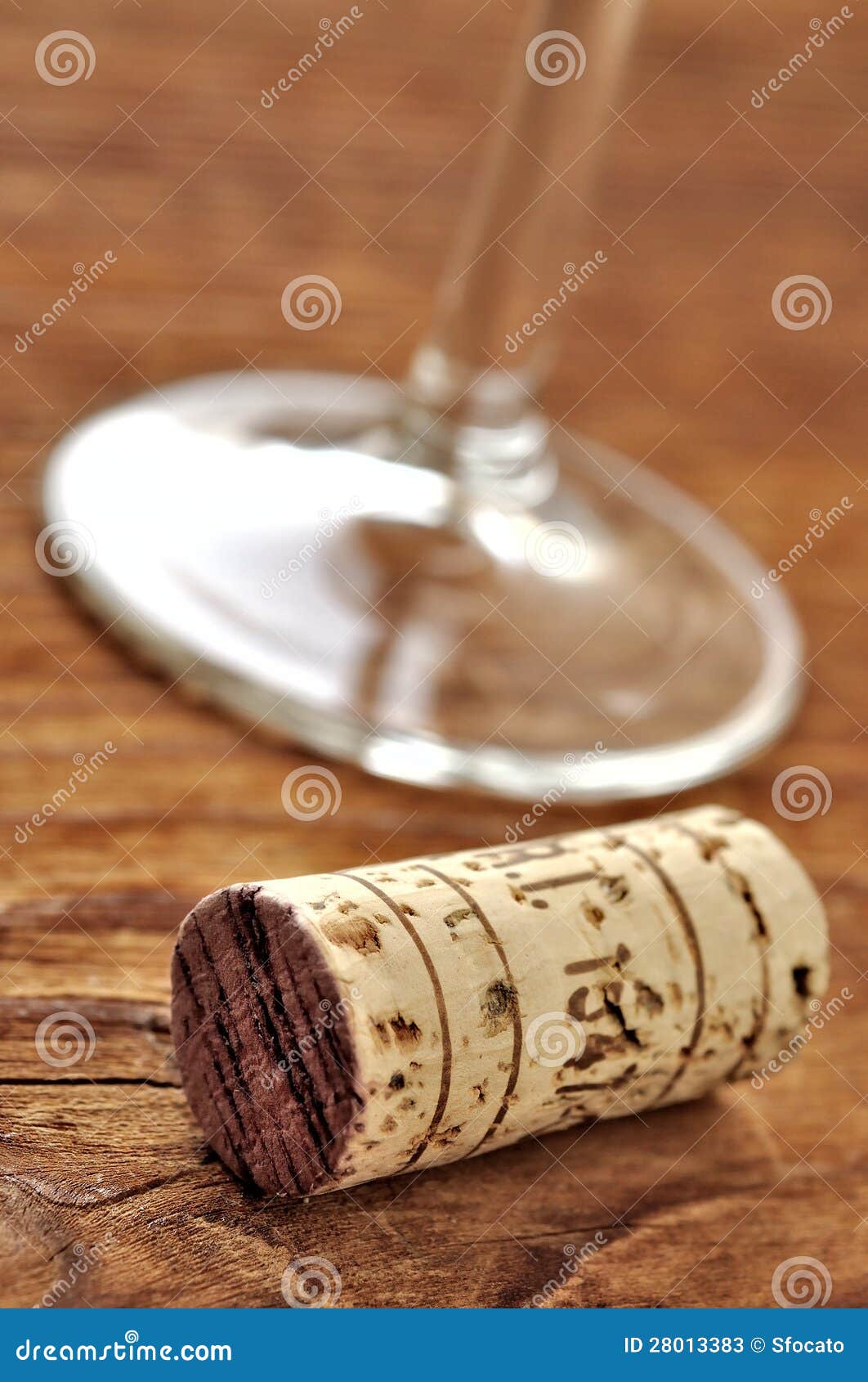 Cork and Glass of Italian Red Wine Stock Image - Image of closeup, cork ...