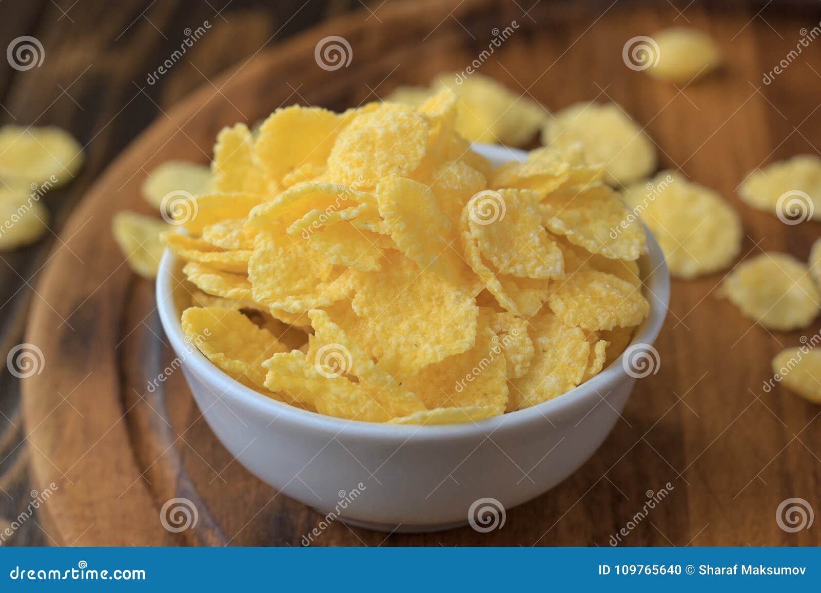 Corn Flakes in Bowl - Cereal Breakfast. Stock Photo - Image of natural ...