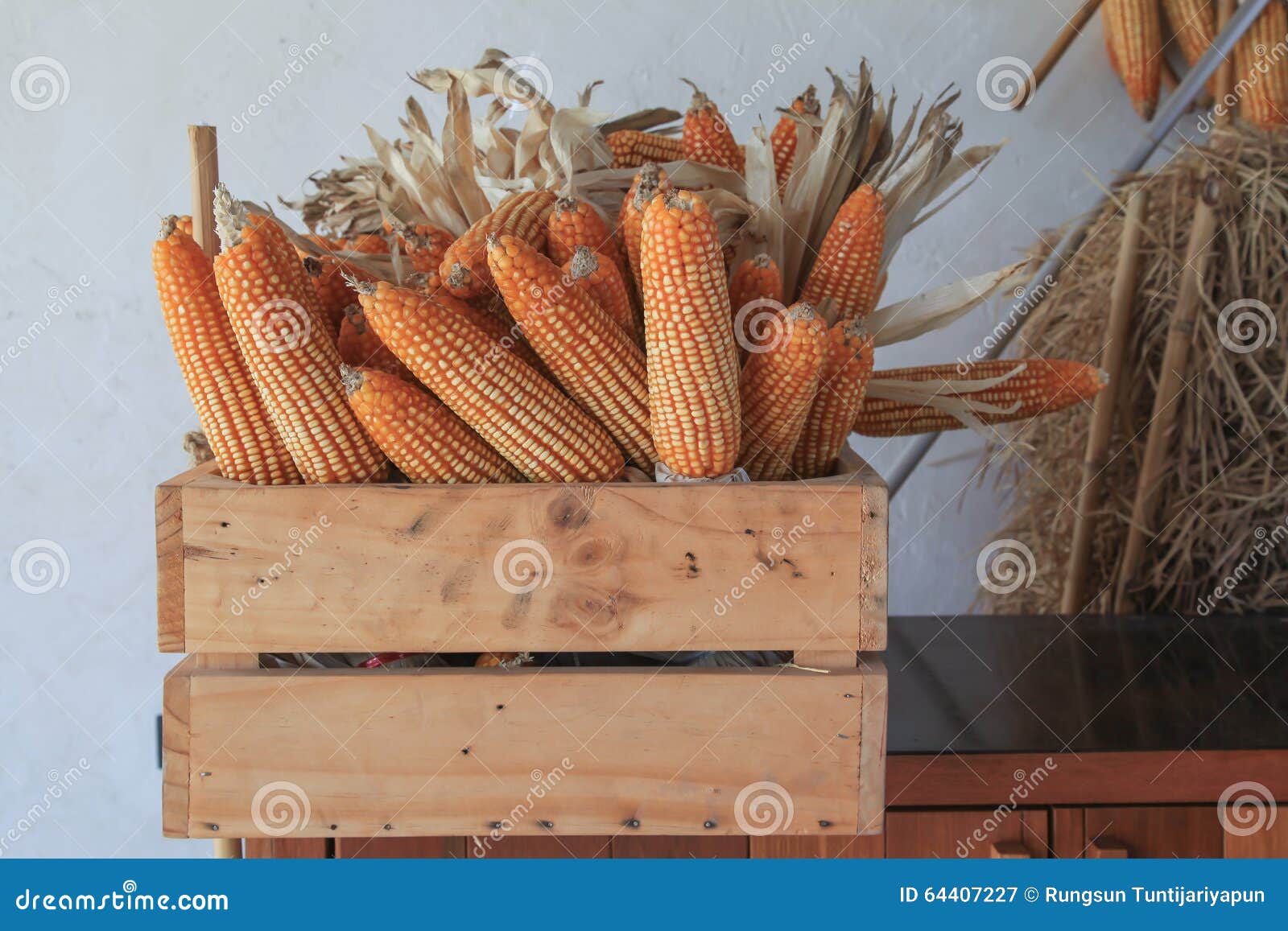 Corn in wooden crate stock image. Image of kitchen, colored - 64407227