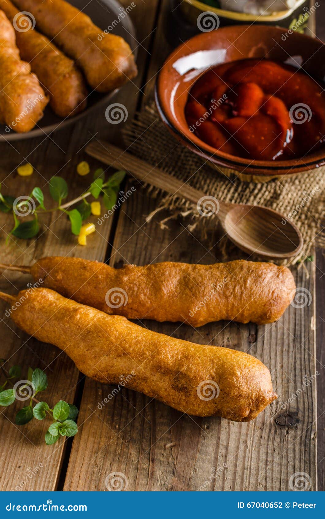 Corndog delicioso foto de stock. Imagem de profundamente - 67040652