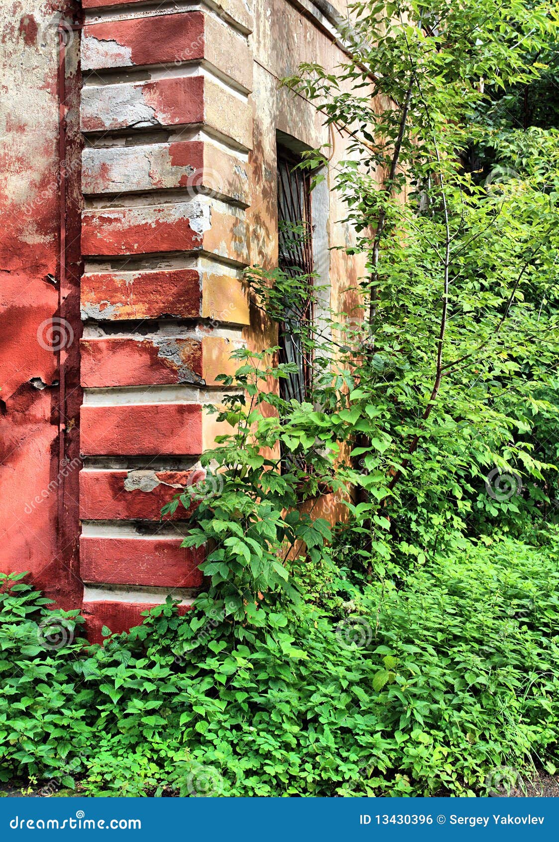 Corner of the old building stock photo. Image of column - 13430396