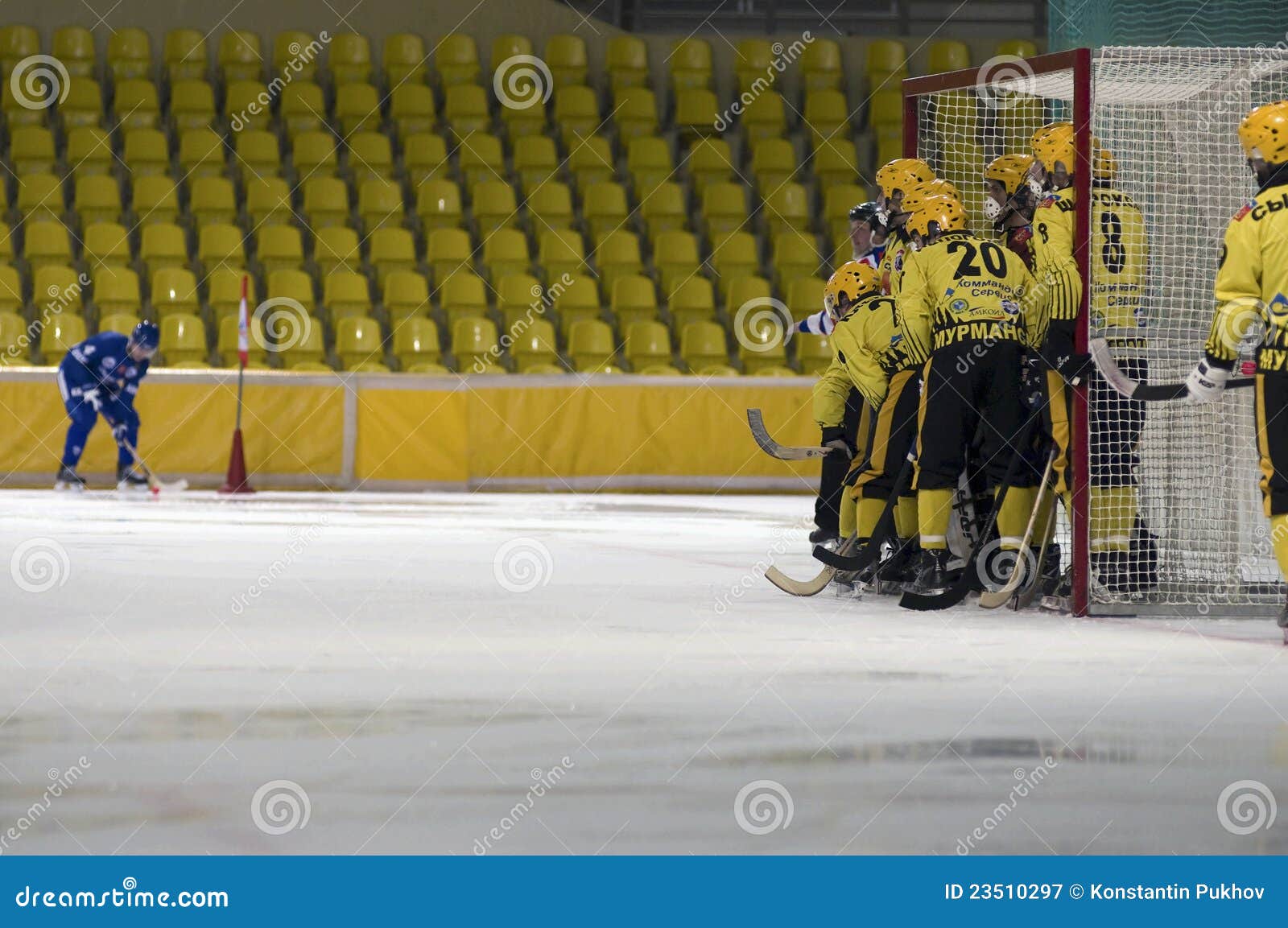 Corner stroke in Bandy editorial photography. Image of ball - 23510297
