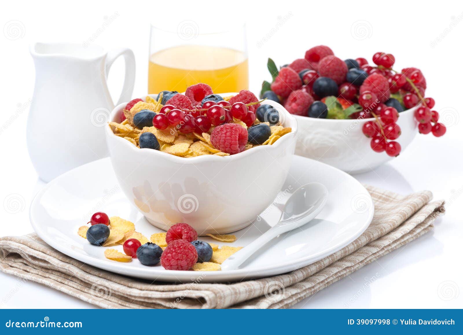 Cornflakes Met Bessen, Melk, Jus D'orange Stock Foto - Image of müsli ...