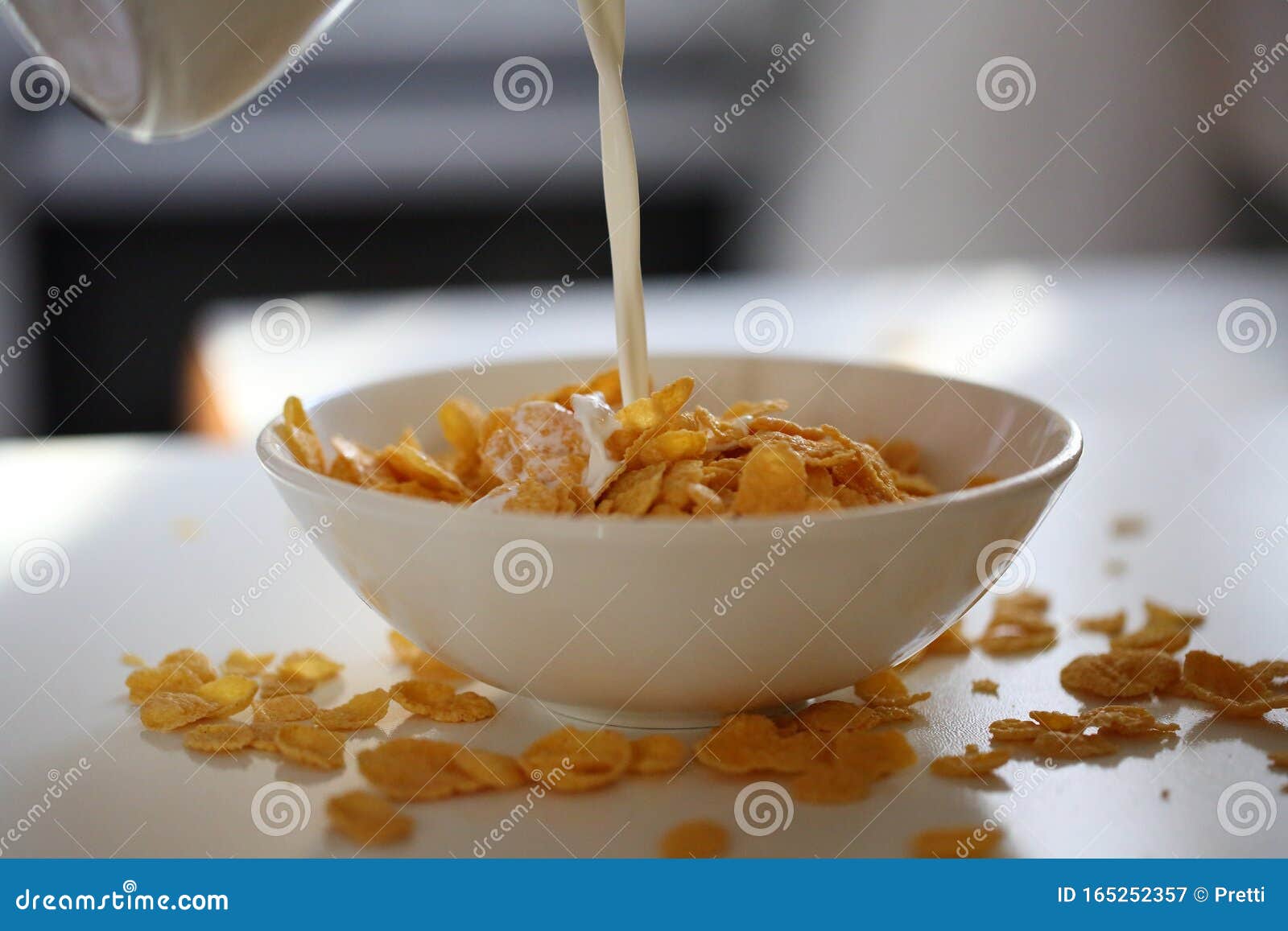 Breakfast Cereal with Milk . Cornflakes with Milk for Breakfast Stock ...