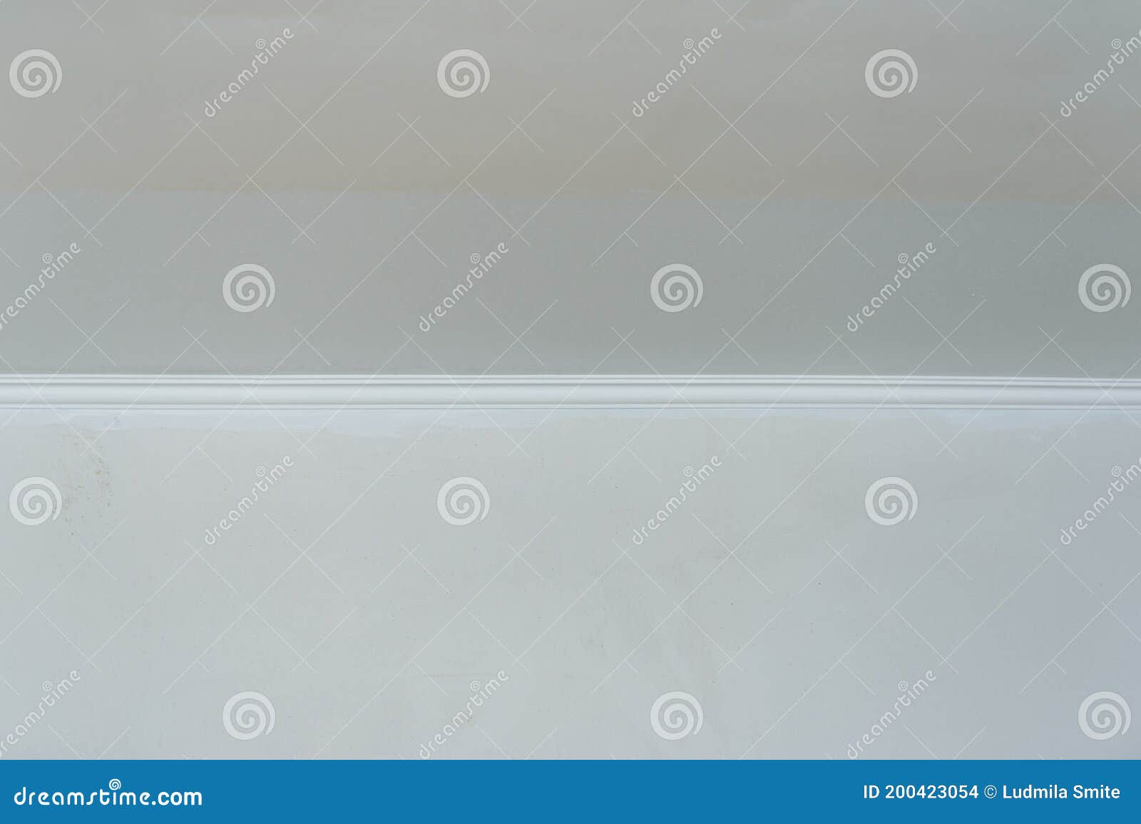 Cornice Line between Ceiling and Wall Stock Photo - Image of ...