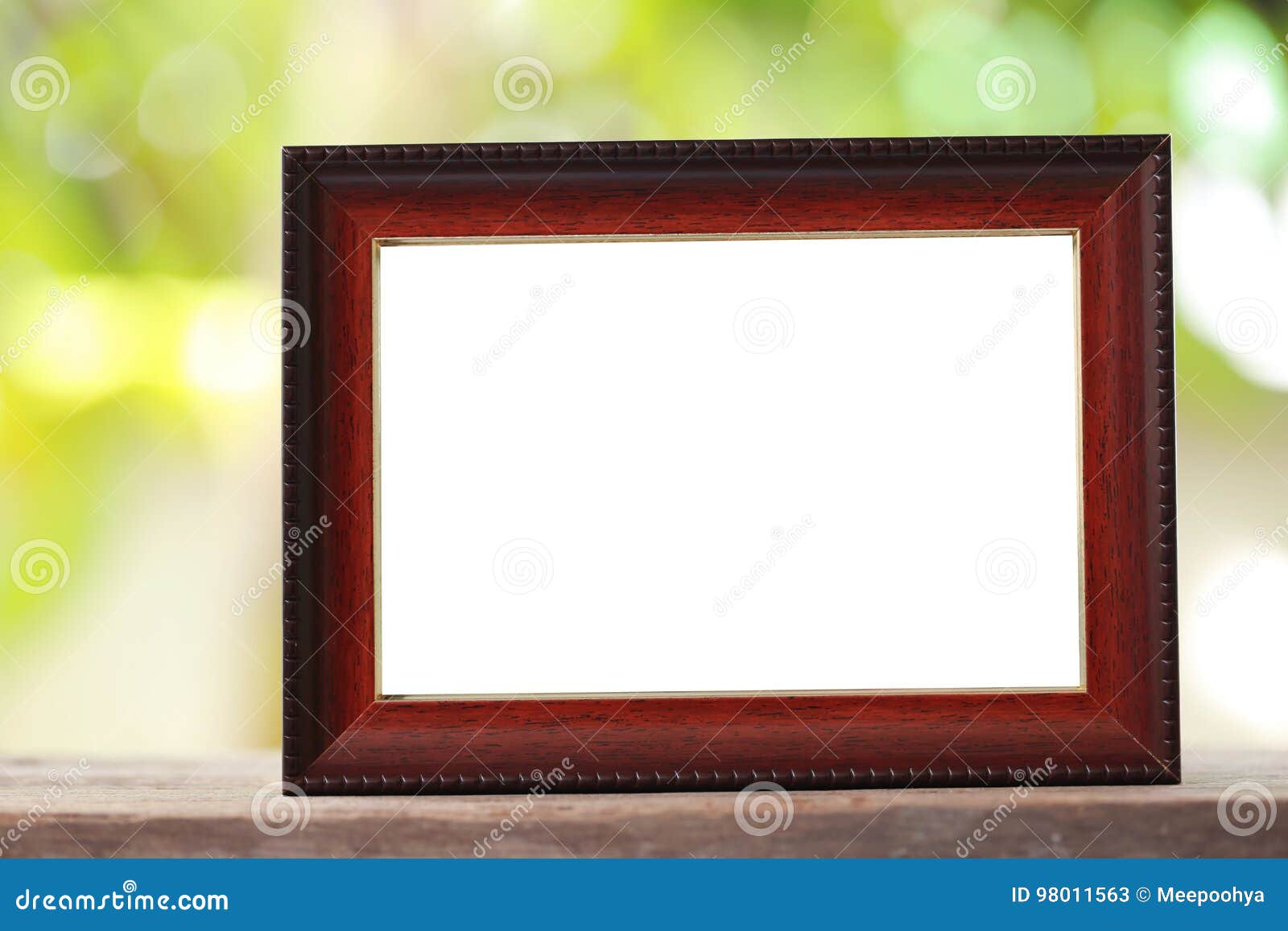 Cornice Moderna Disposta Su Un Pavimento Di Legno Immagine Stock ...