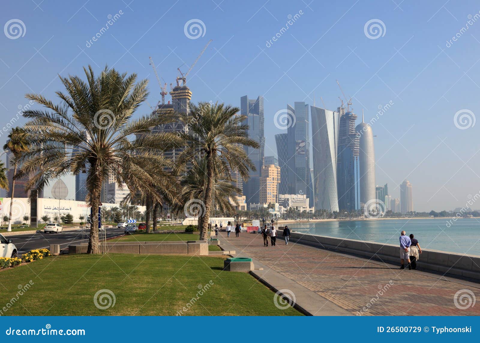 Corniche de Doha, Qatar imagen de archivo editorial. Imagen de céntrico ...