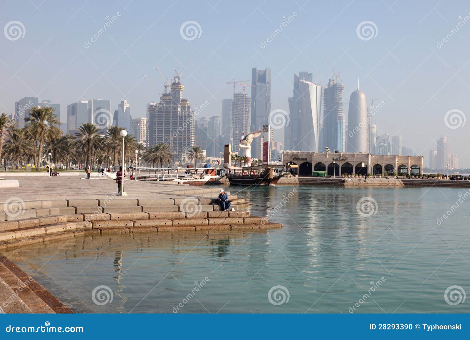 Corniche a Doha, Qatar immagine editoriale. Immagine di città - 28293390