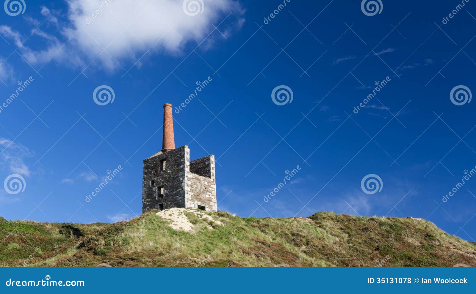 Cornish Mining Engine House Stock Photo - Image of prosper, site: 35131078