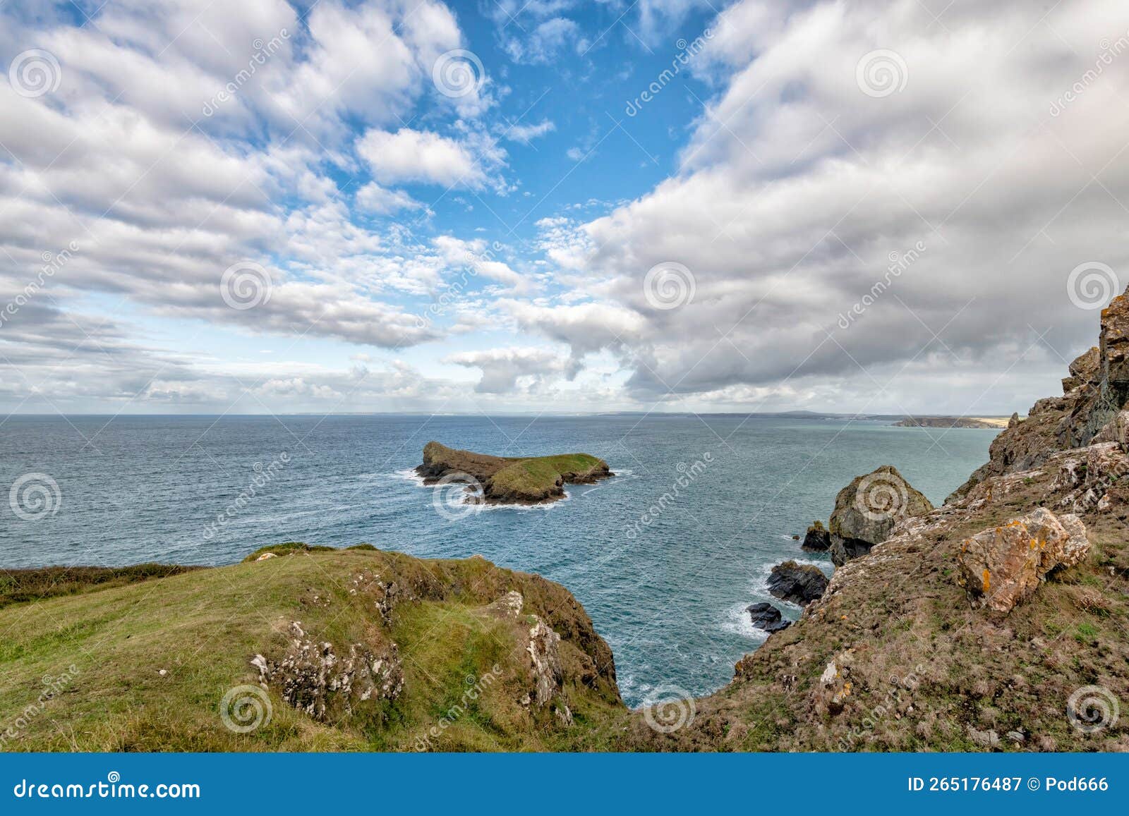 Cornwall Lizard Peninsular and Cornish Coastal Footpath Stock Image ...