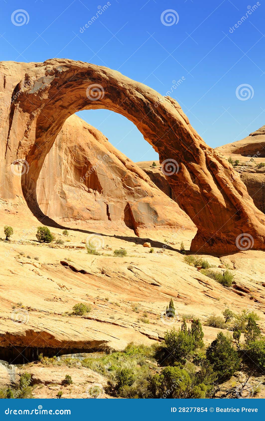 Corona Arch in Southern Utah Stock Photo - Image of bridge, moab: 28277854