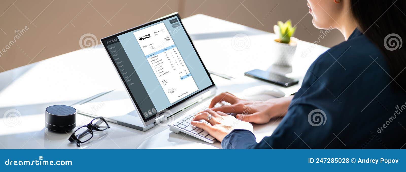 Corporate E Invoice Electronic Accounting Software Stock Photo - Image ...