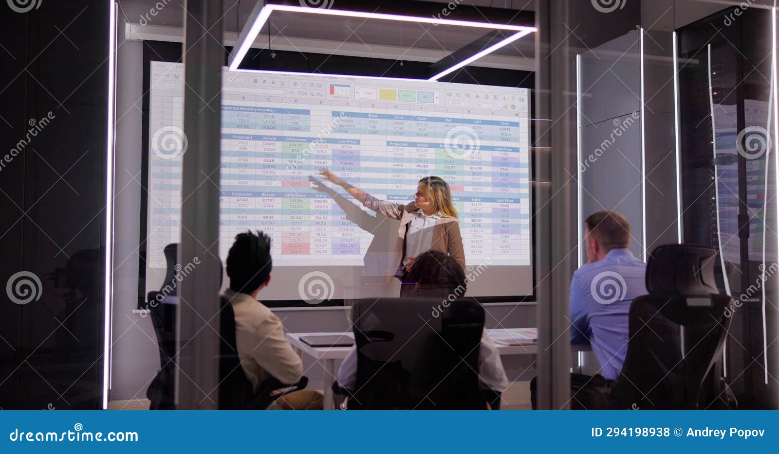 Corporate Training Presentation in Classroom Stock Photo - Image of lecture, diverse: 294198938