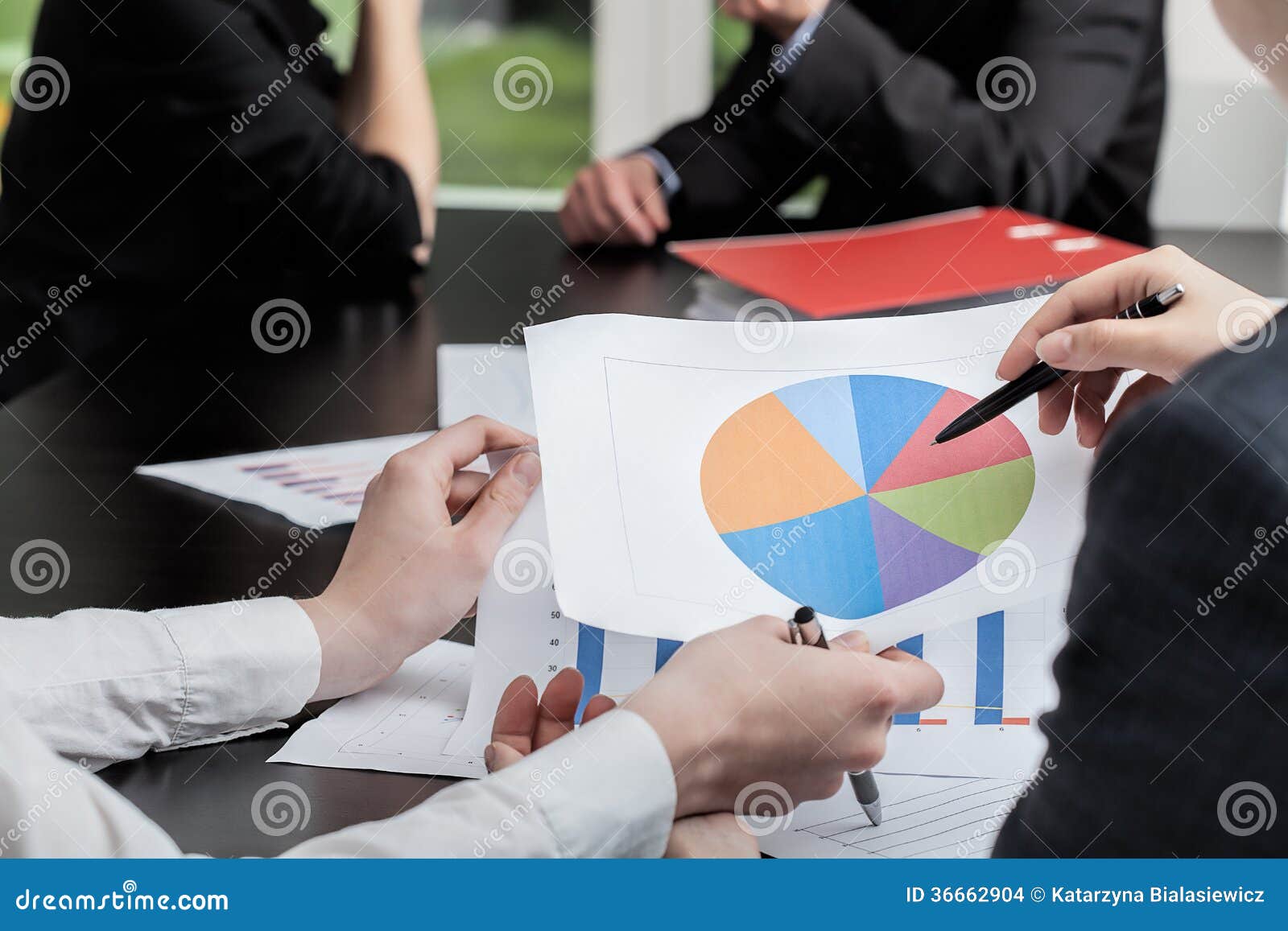 Diagram Analysing Stock Image | CartoonDealer.com #33521515