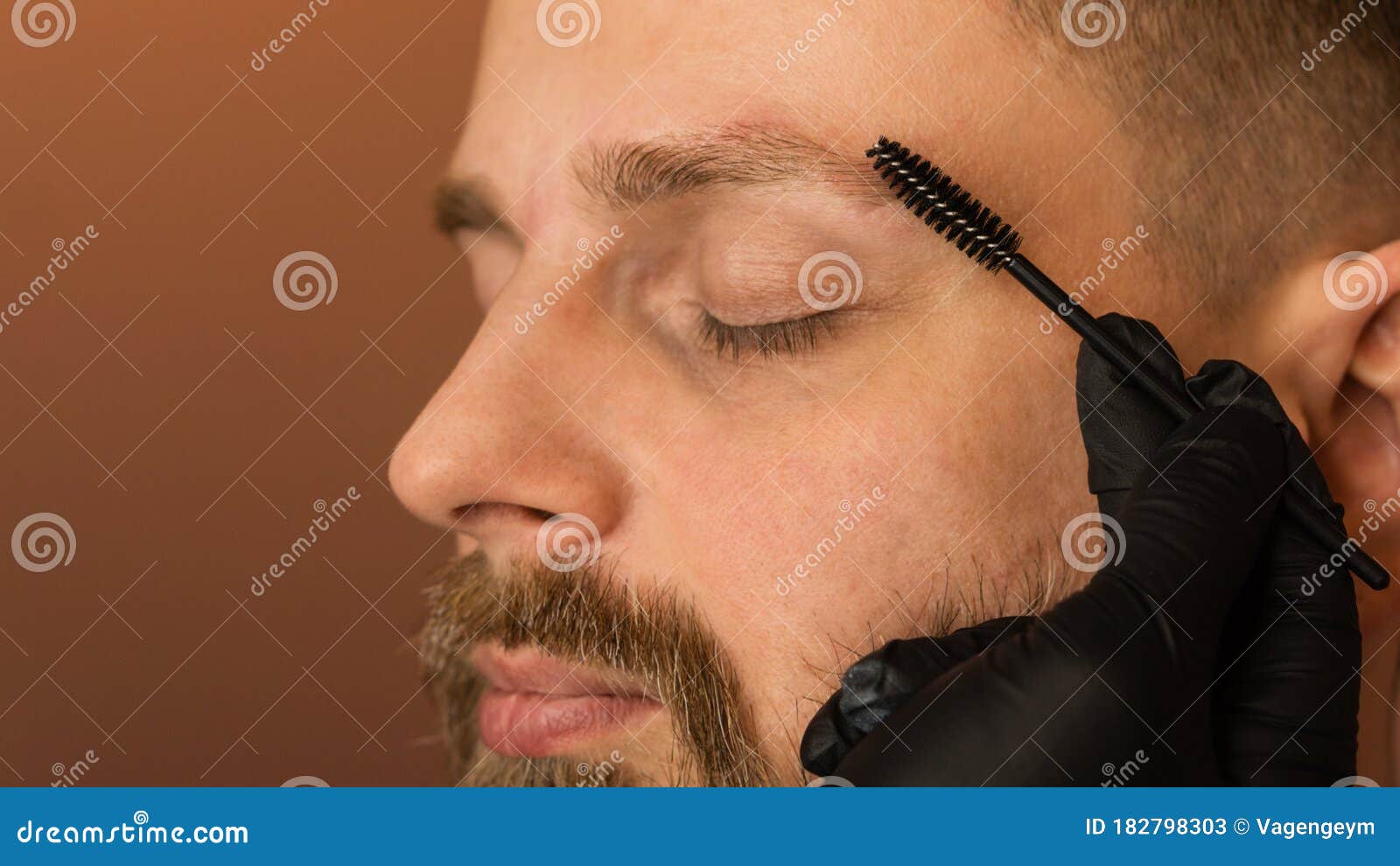Correction Shape of Man Eyebrow Stock Image - Image of equipment, clean ...