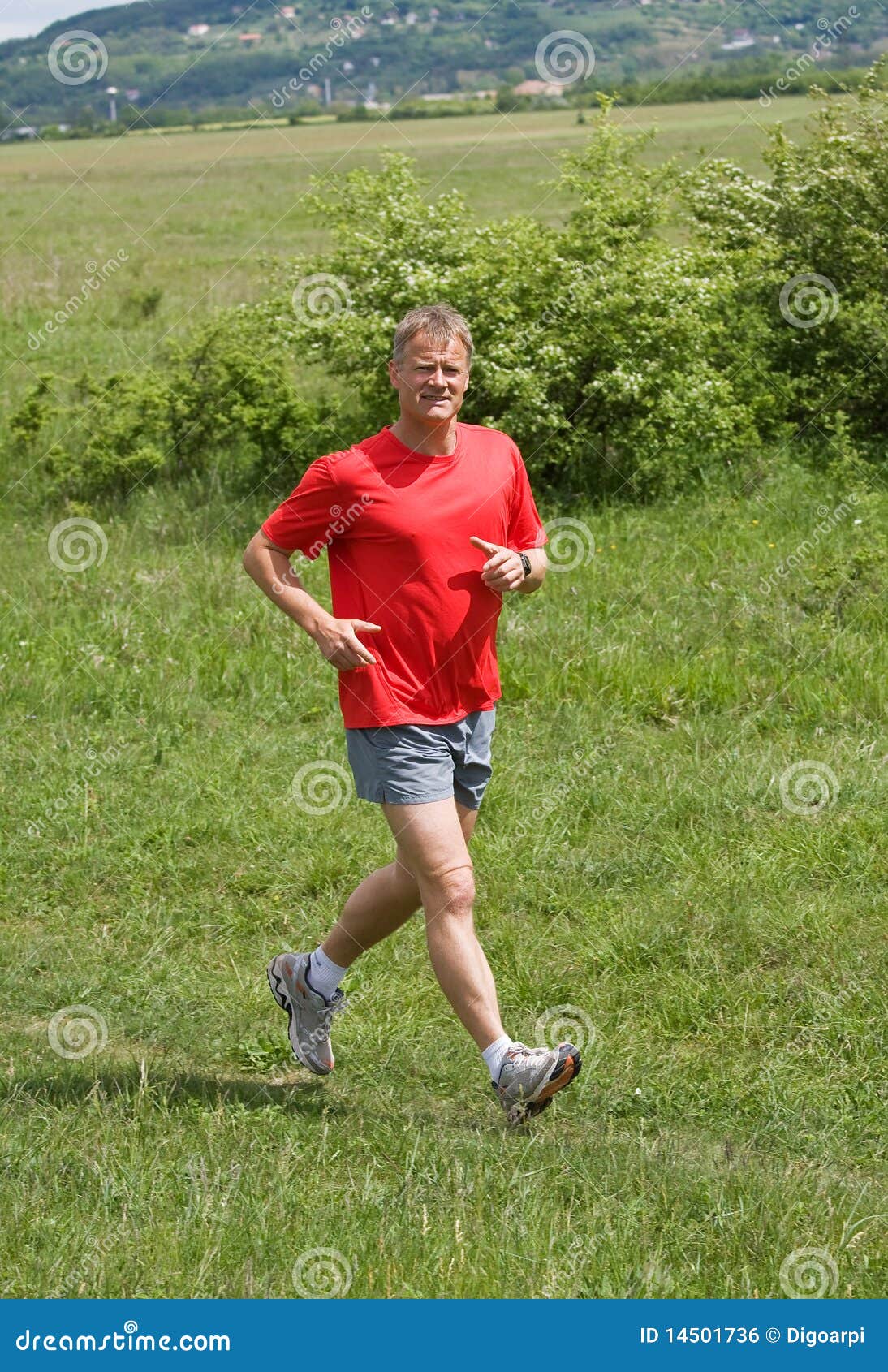 Corredor foto de archivo. Imagen de camino, rojo, lifestyle - 14501736