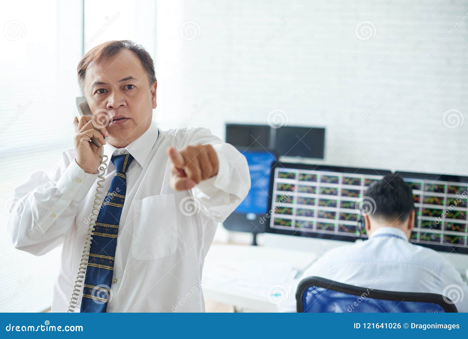 Corretor profissional foto de stock. Imagem de homens - 121641026