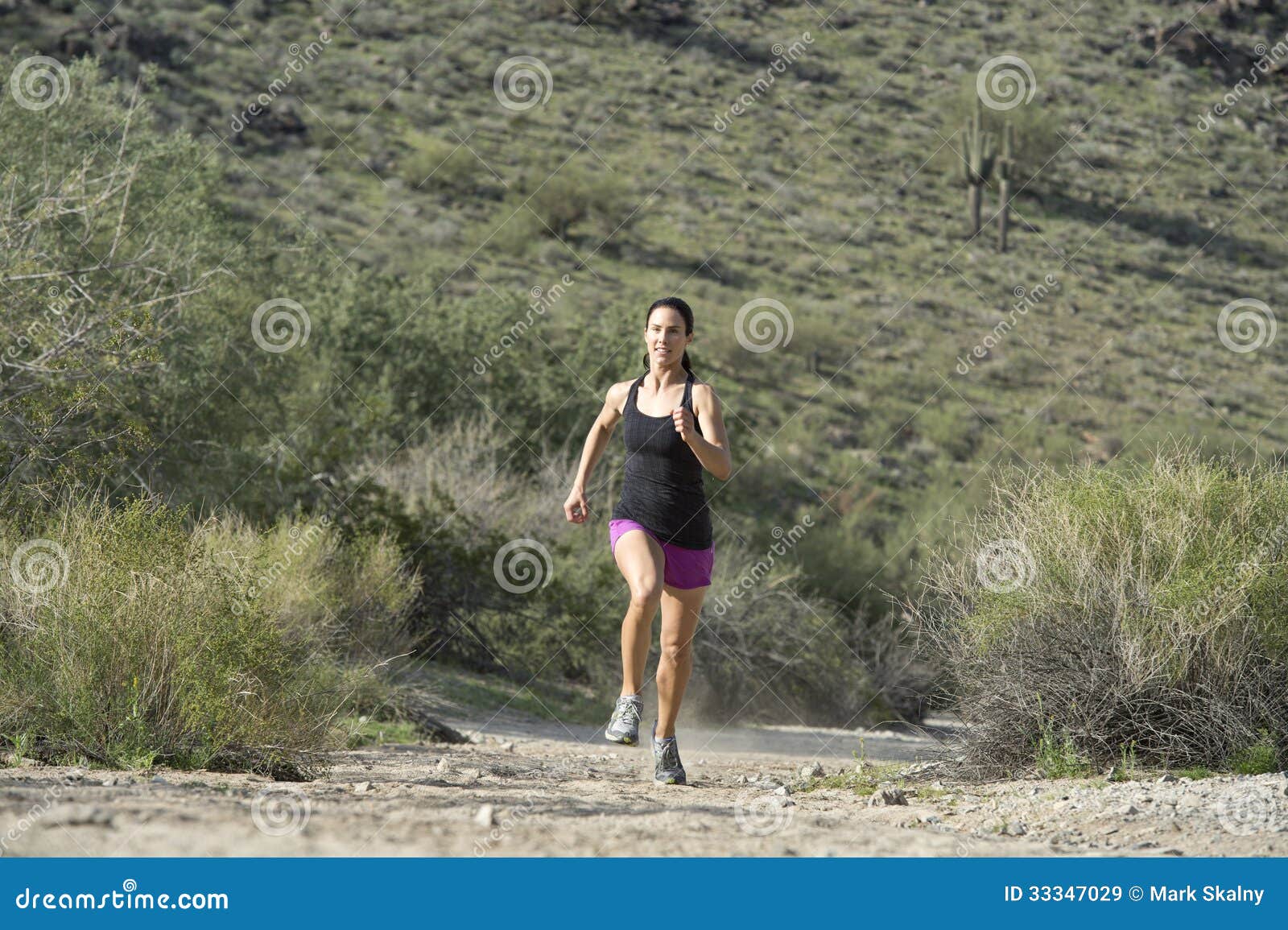 Corrida da fuga do deserto imagem de stock. Imagem de caucasiano - 33347029