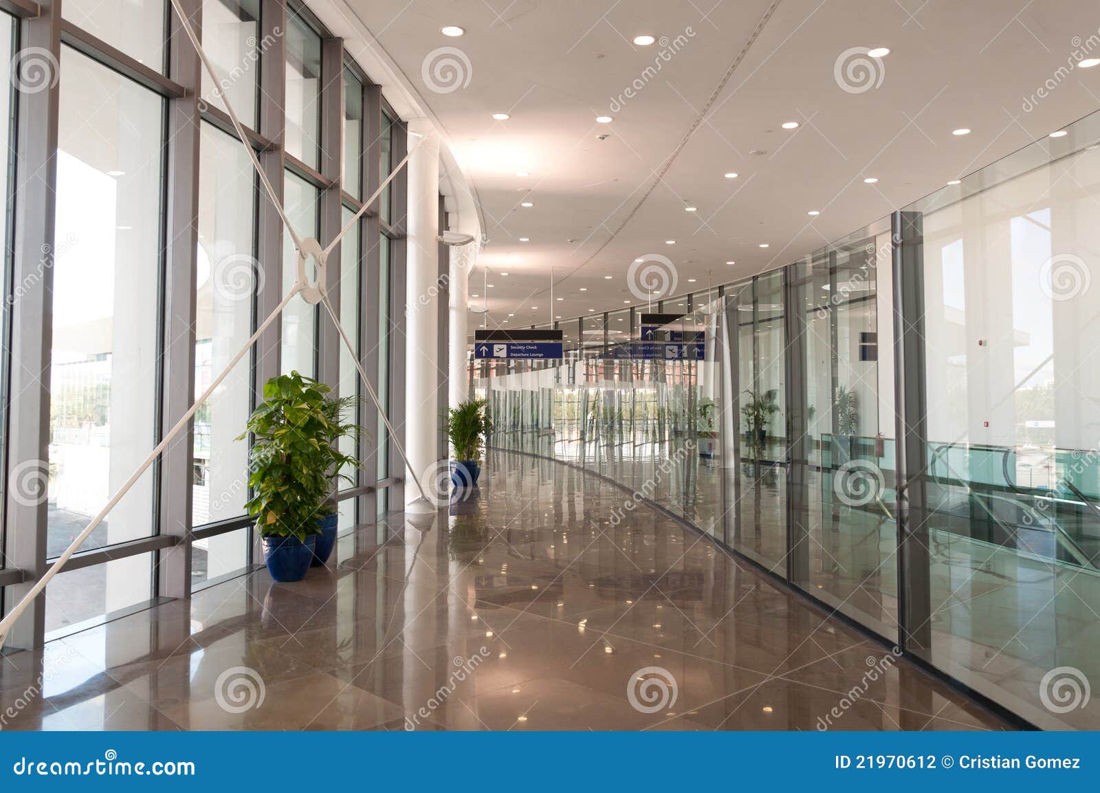 Passage Jetway Photos - Free & Royalty-Free Stock Photos from Dreamstime