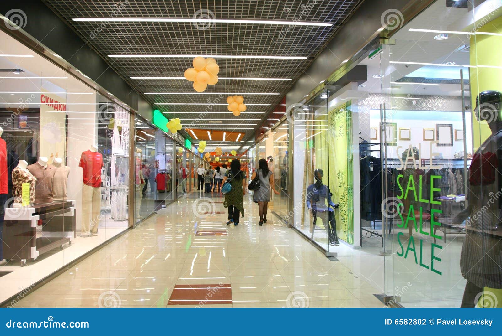 Corridor in mall stock photo. Image of clothing, prosperity - 6582802