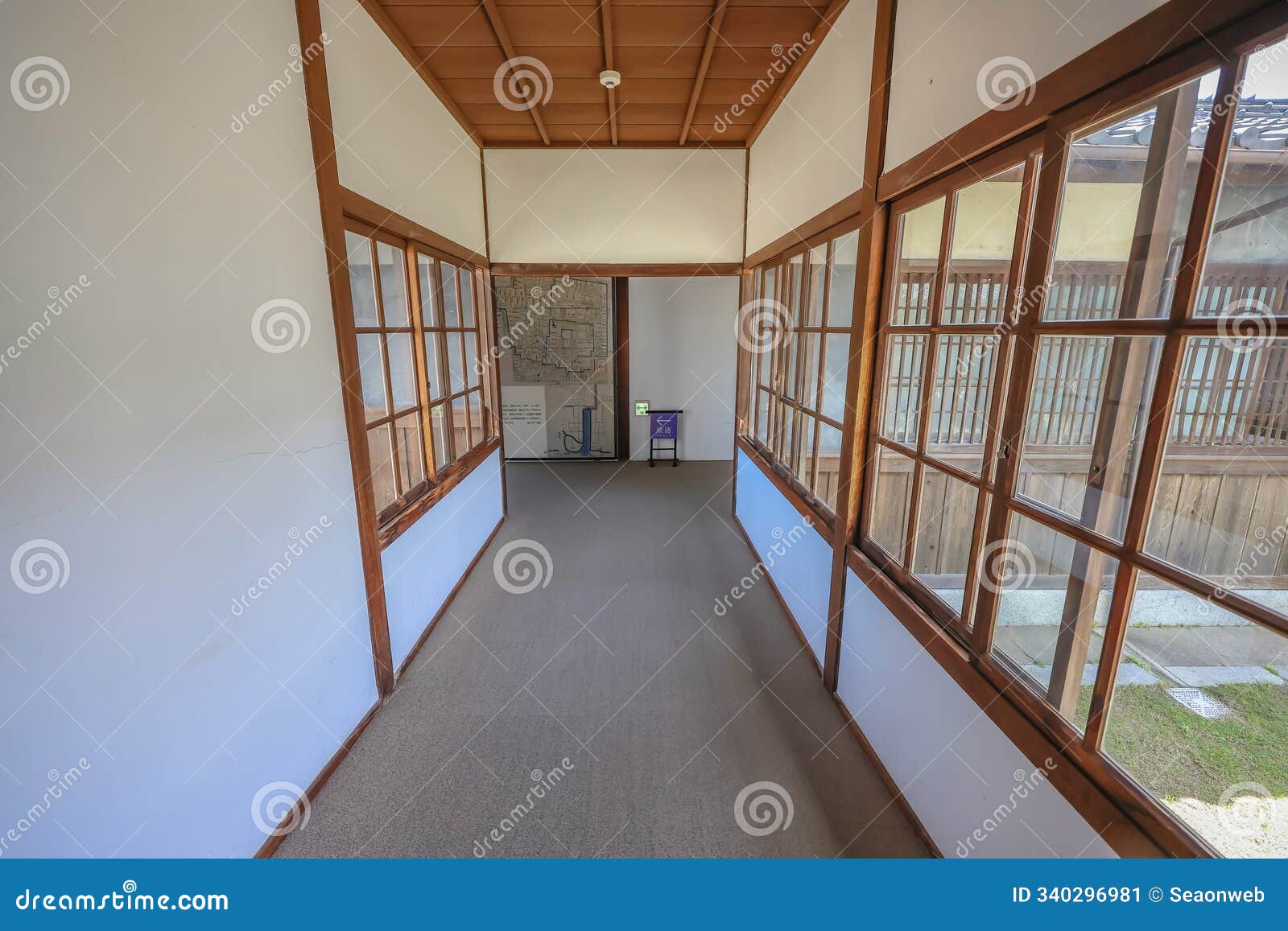 Paper Sliding Door Royalty-Free Stock Image | CartoonDealer.com #210052372
