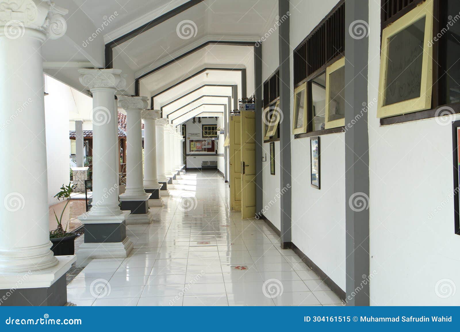 Corridor Way with White Pillar Column Stock Image - Image of education ...
