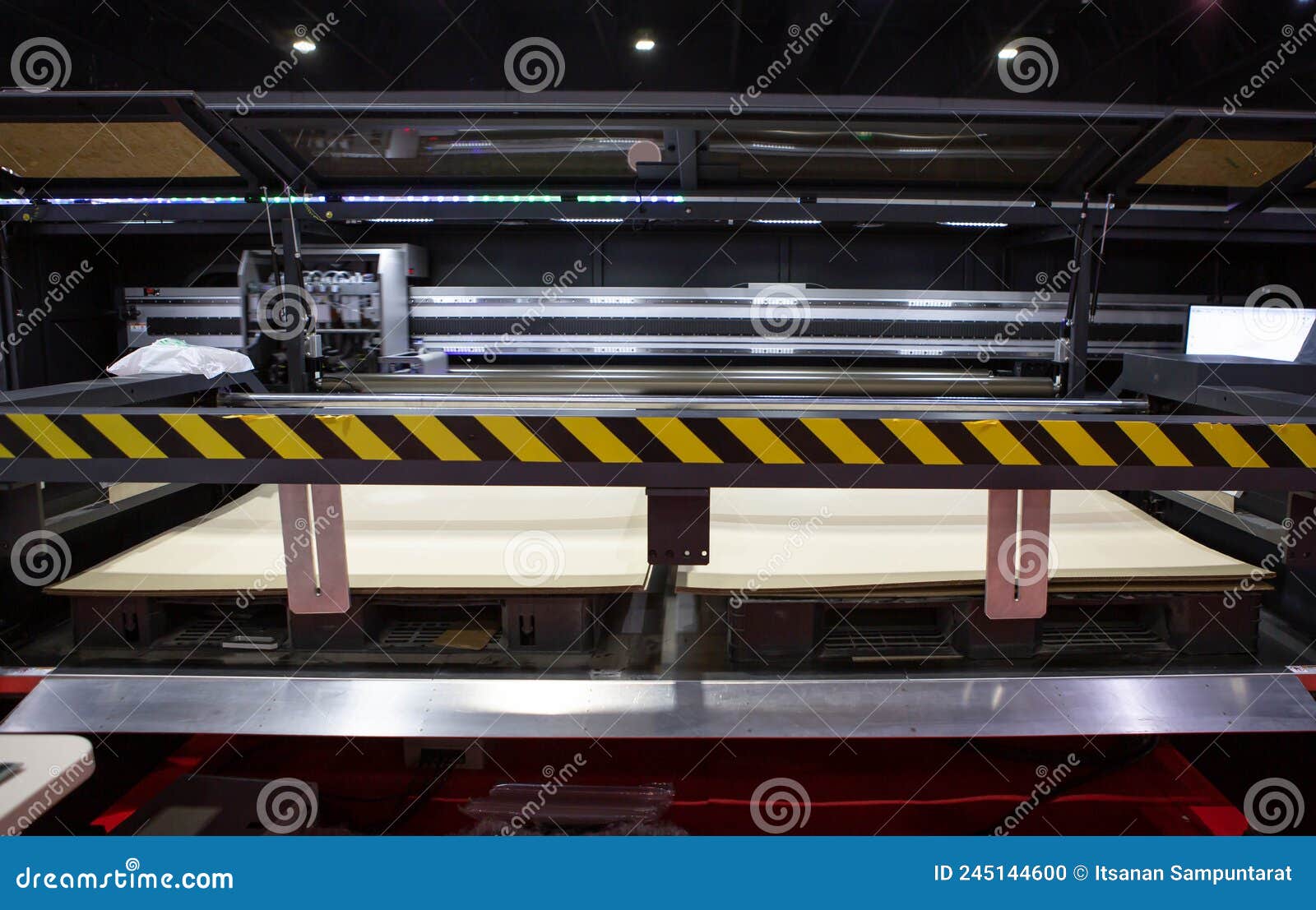 Corrugated Digital Inkjet Printer Stock Photo - Image of automatic ...
