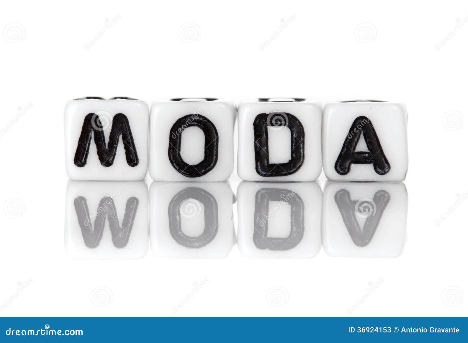Corta Com As Letras Que Formam A Palavra: Moda Fotos de Stock - Imagem ...