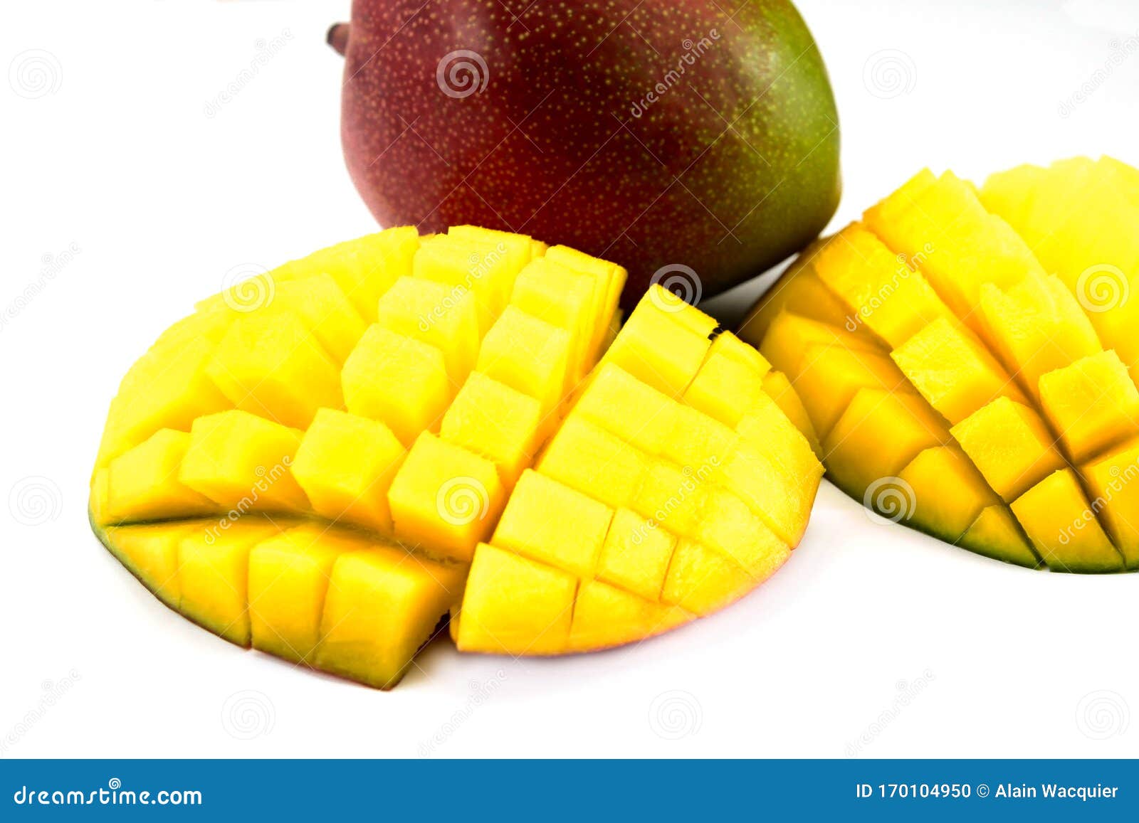 Cortado de mango foto de archivo. Imagen de frescura - 170104950