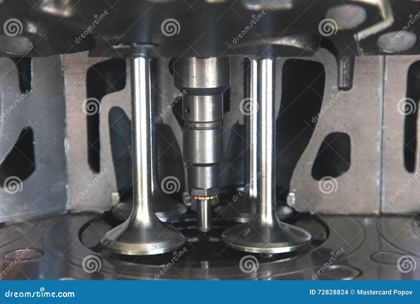 Corte Do Cilindro Do Motor Diesel Foto de Stock - Imagem de movimento ...