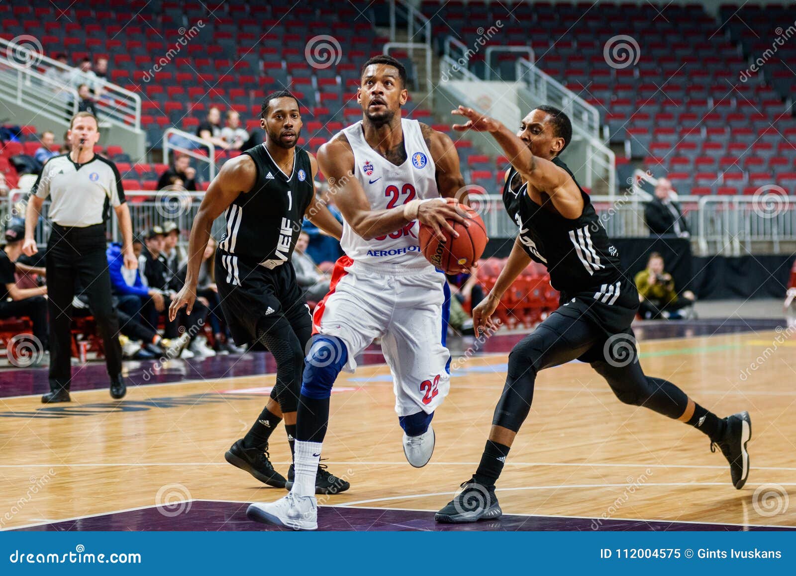 Cory Higgins, Team CSKA Moskau Mit Ball Redaktionelles Bild - Bild von ...