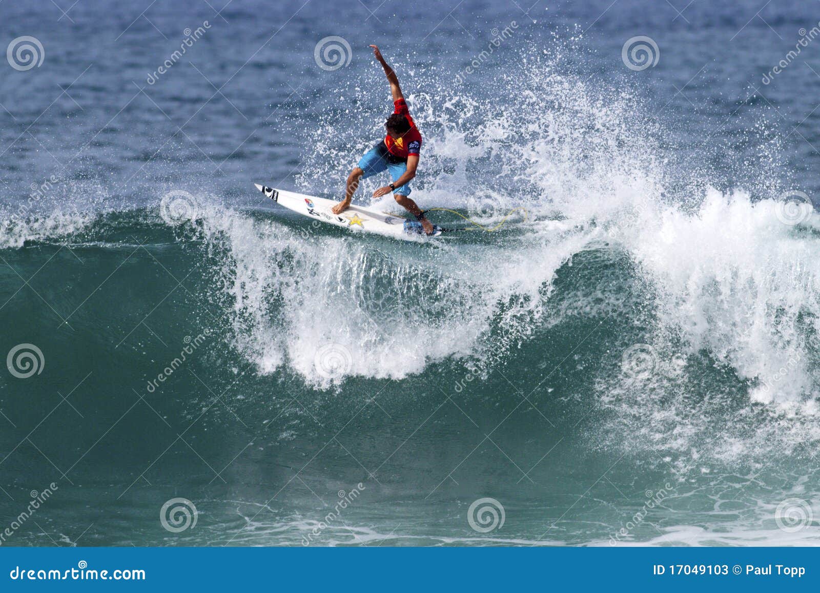 Cory Lopez Surfing in the Triple Crown Hawaii Editorial Stock Photo ...