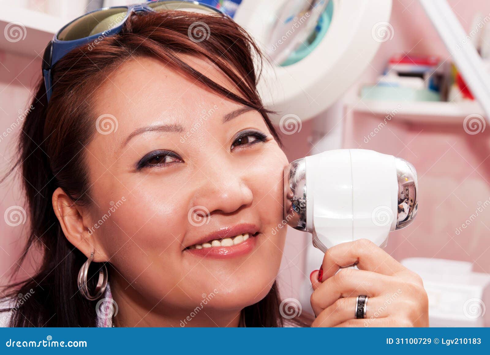 Cosmetólogo 10 imagen de archivo. Imagen de sano, consciente - 31100729