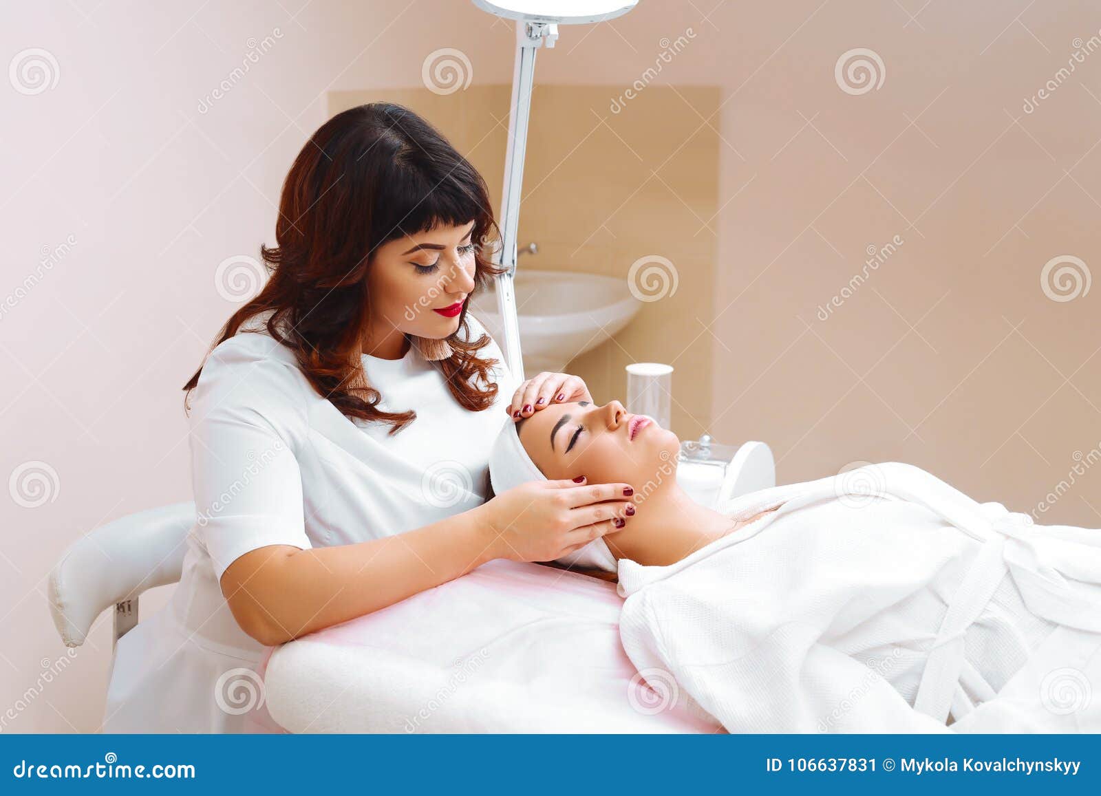 Cosmetic Massage Facial Treatment Stock Image Image Of Equipment