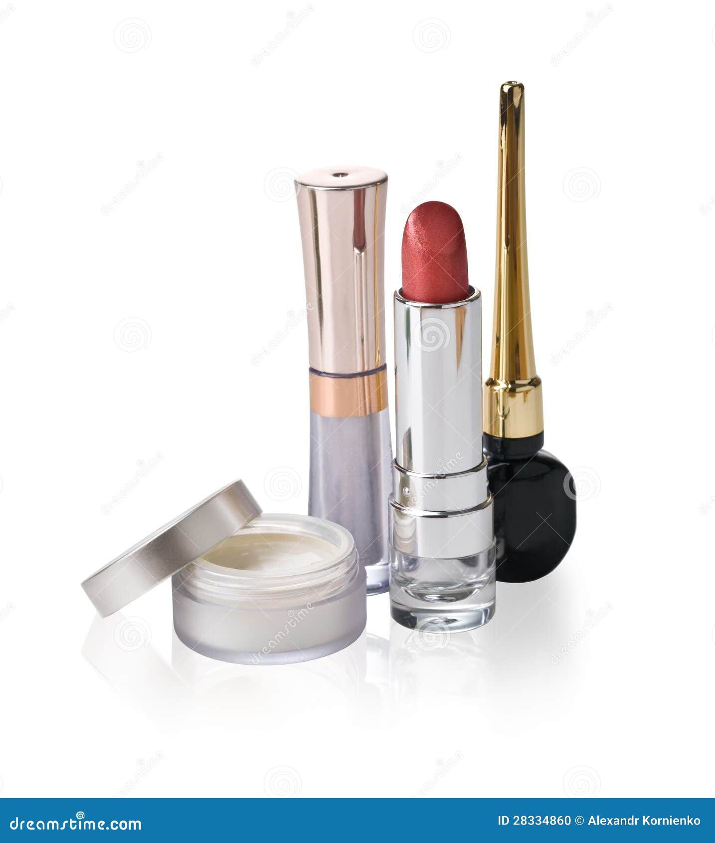 Cosmetici su bianco fotografia stock. Immagine di vernice - 28334860