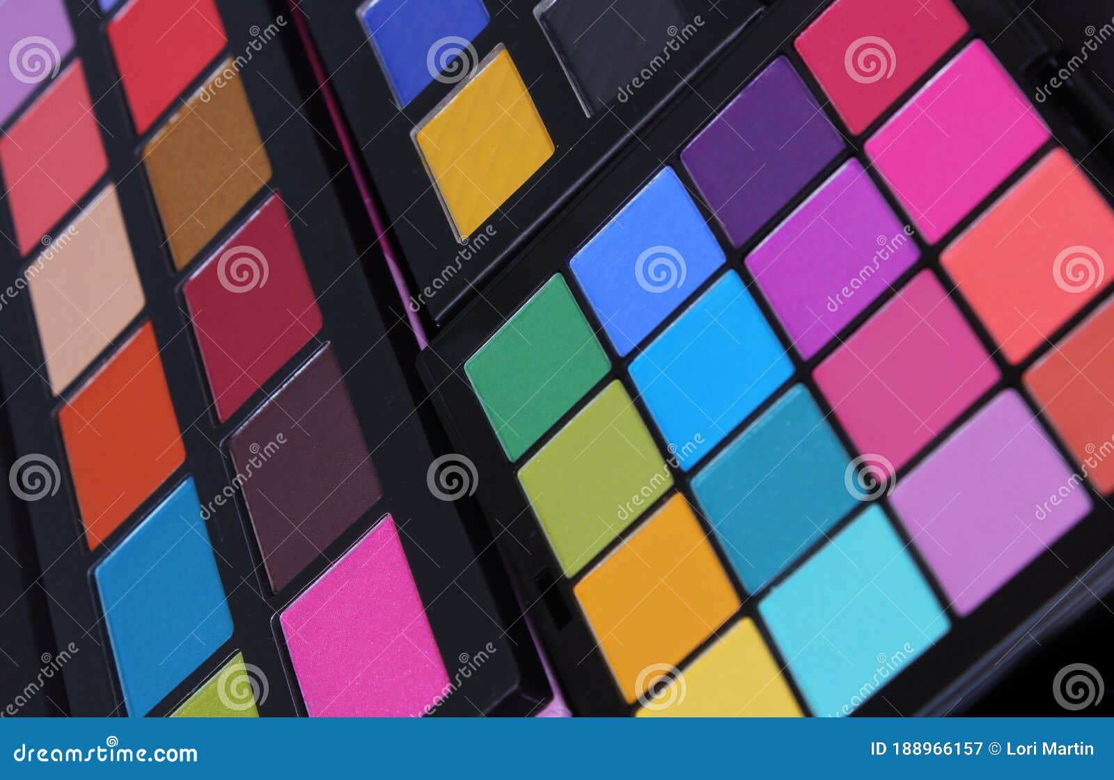 Colorful Cosmetic Pigment Palettes Stock Image - Image of blue, glamor ...