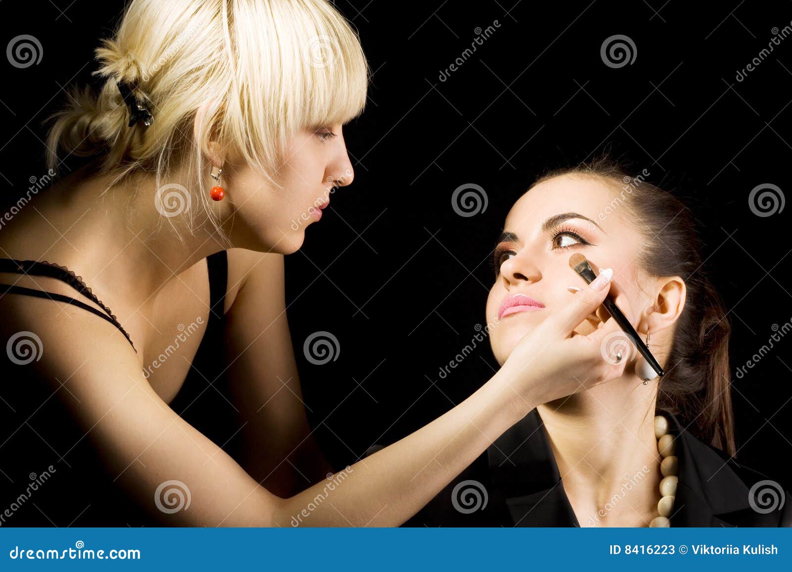Cosmetologist Doing Make-up Stock Image - Image of human, girl: 8416223