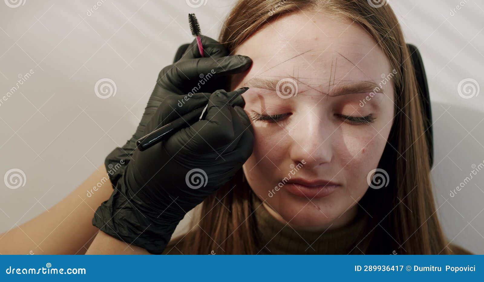 Eyebrow Correction. Drawing Lines To Create Perfect Eyebrow Shape ...