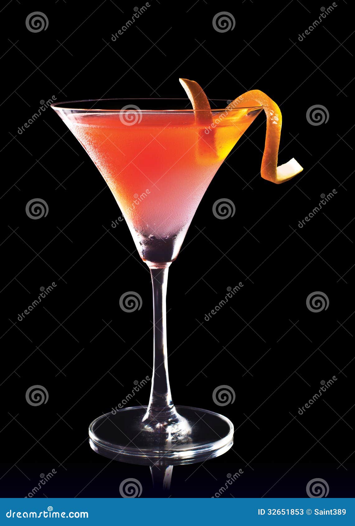 Cosmo Politan鸡尾酒 库存图片. 图片 包括有 庆祝, 新鲜, 多维数据集, 装饰, 酒客, 打赌的人 - 32651853