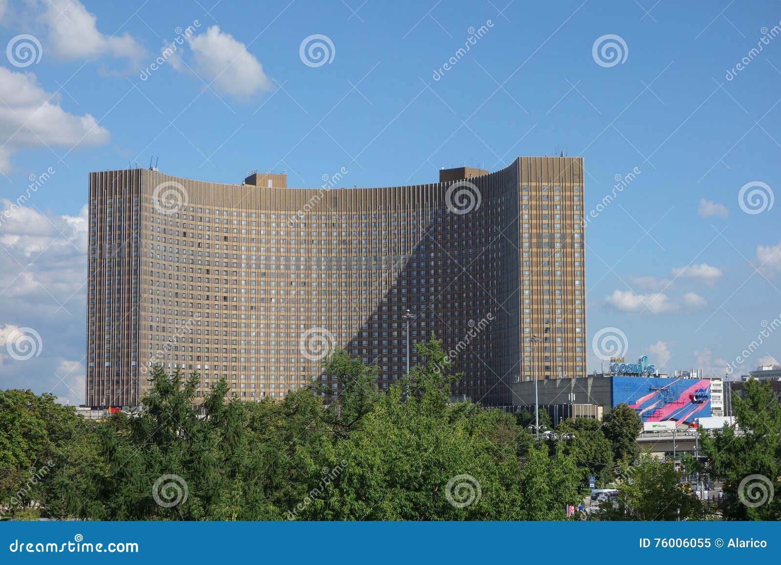 Cosmos Hotel in Moscow editorial image. Image of palace - 76006055