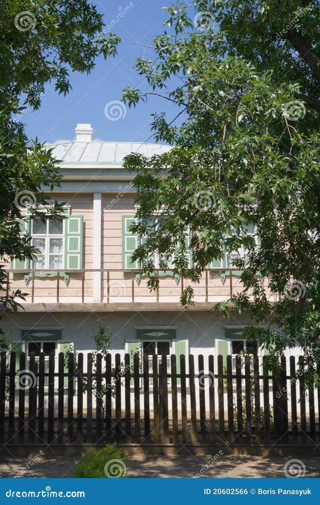 Cossack House in Veshenskaia Stock Photo - Image of region, floors ...