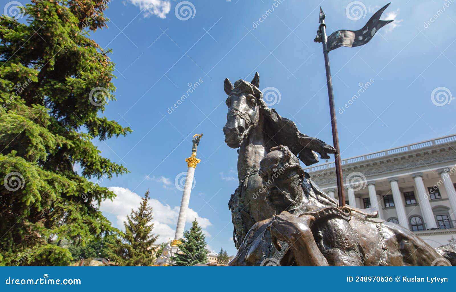 Cossack Mamay Monument in Kyiv, Ukraine Editorial Photo - Image of ...