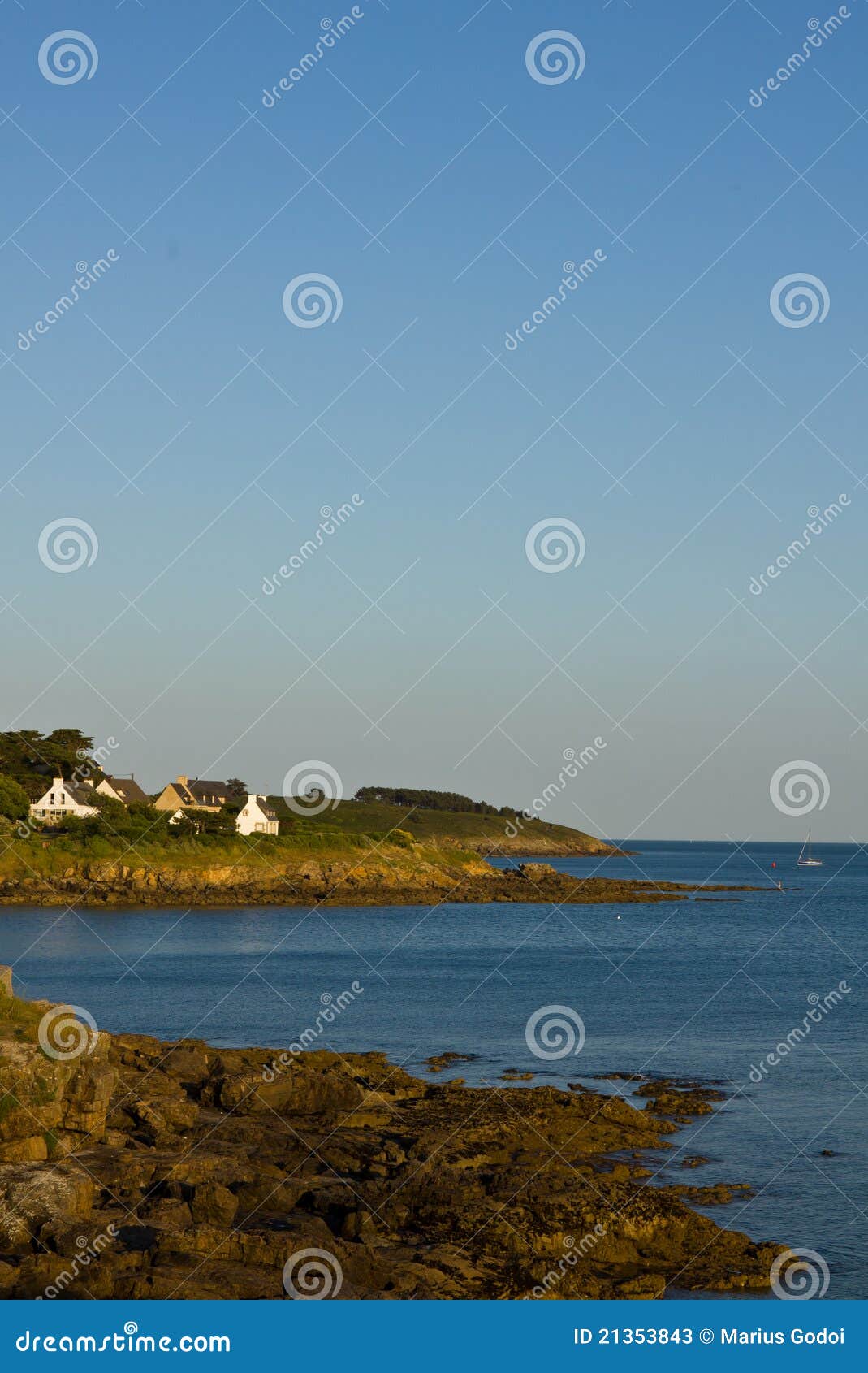 Costa costa francesa imagen de archivo. Imagen de sunset - 21353843