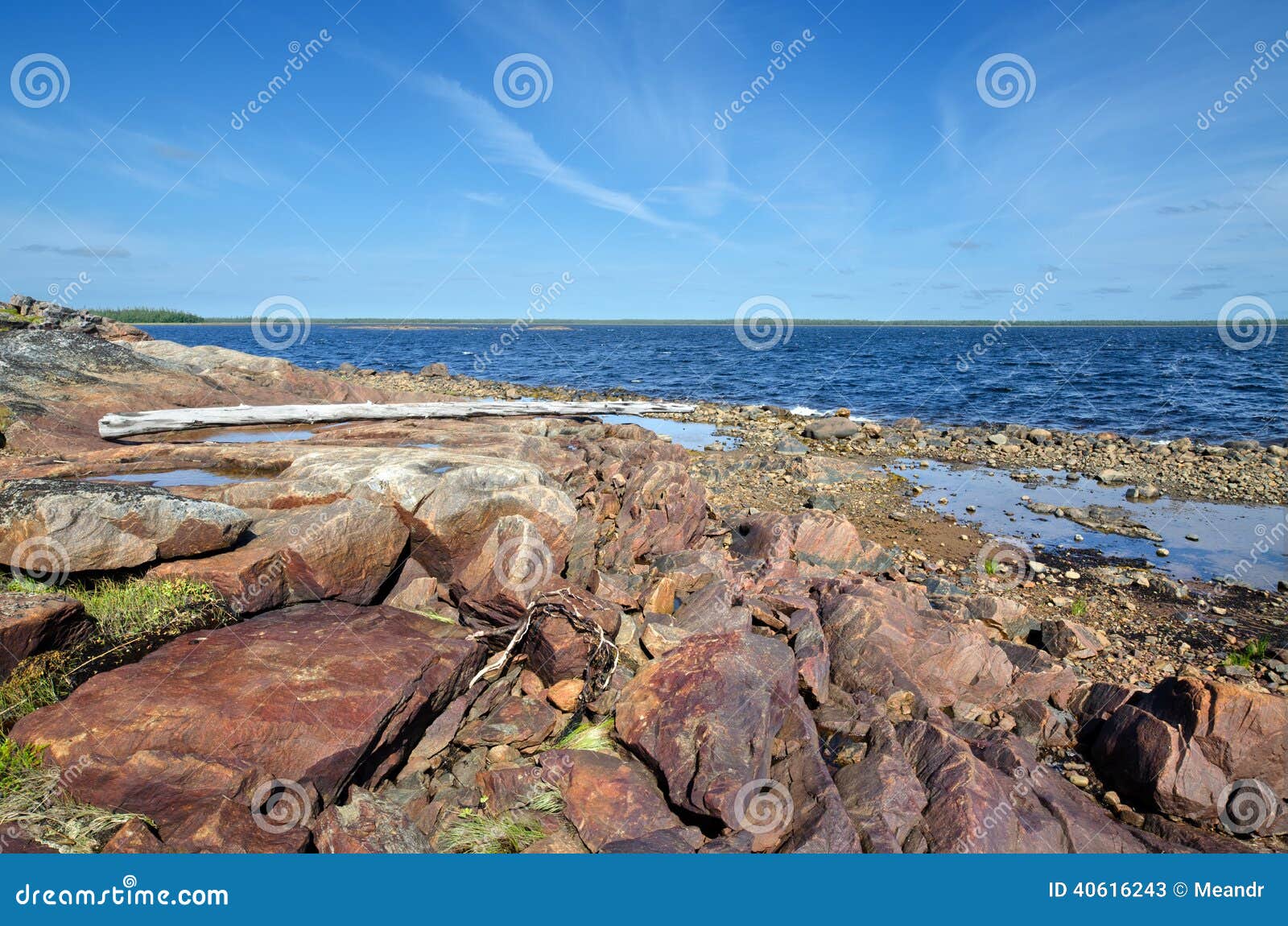 Costa del mar blanco imagen de archivo. Imagen de blanco - 40616243