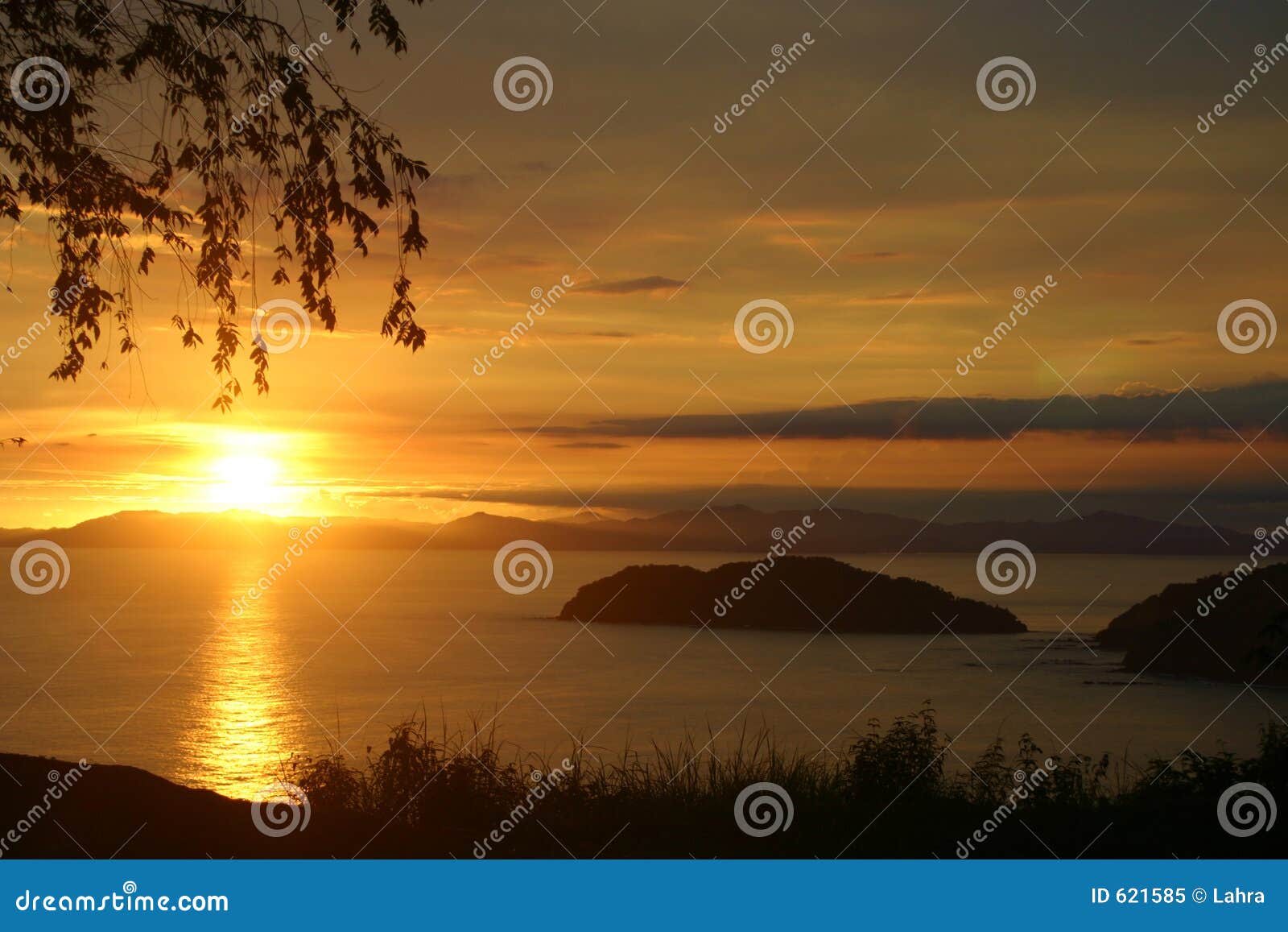 Costa Rican Sunset stock image. Image of orange, ocean - 621585
