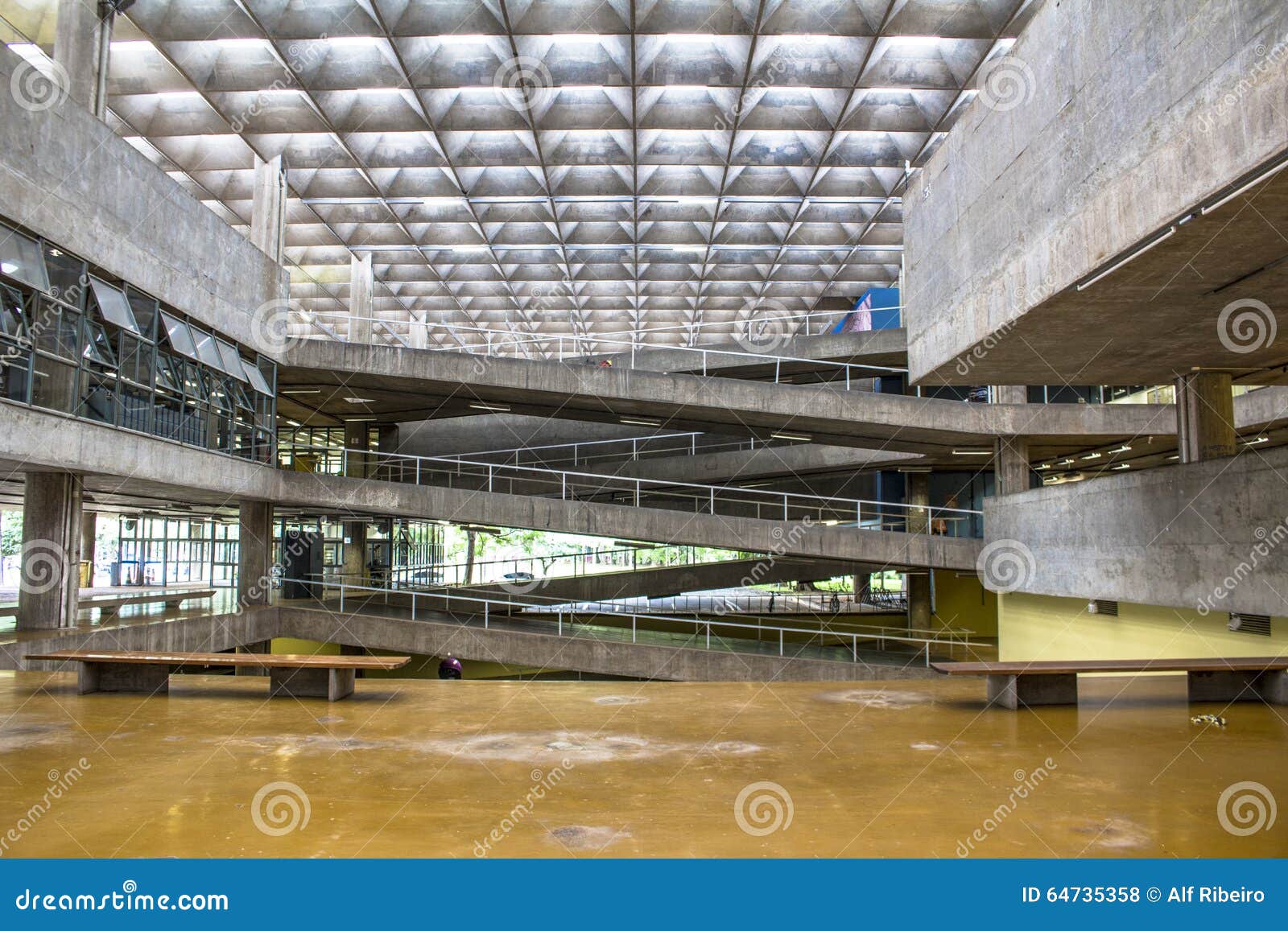 Costruzione su USP fotografia stock editoriale. Immagine di campus ...